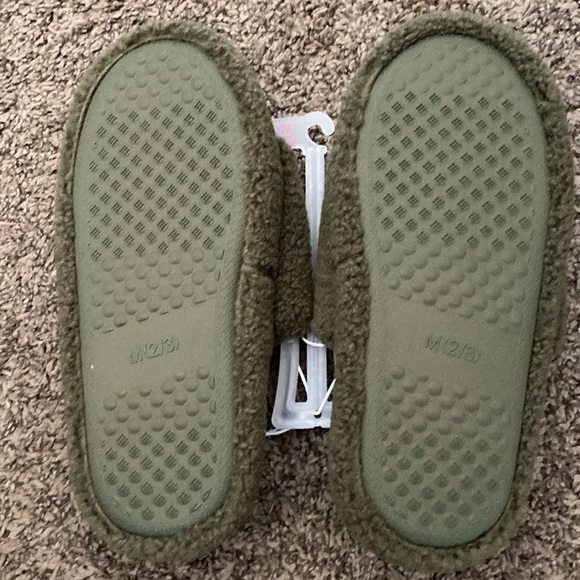 Cat & Jack | Shoes | Ace Adjustable Slide Slippers | Poshmark